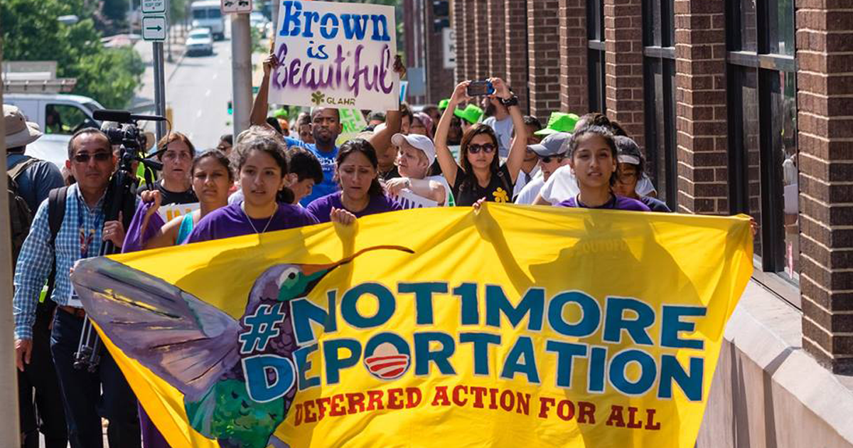 La Lucha Sigue: What It's like to Be an Undocumented Immigrant and ...